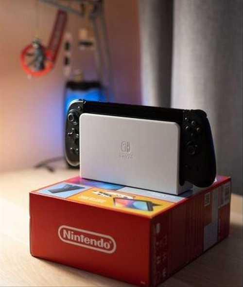 Nintendo Switch oled + кейс + Binbok Joycons