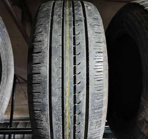 Goodyear EfficientGrip SUV 235/60 R16 100V