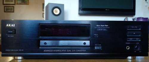 Cd проигрыватель Akai CD-37