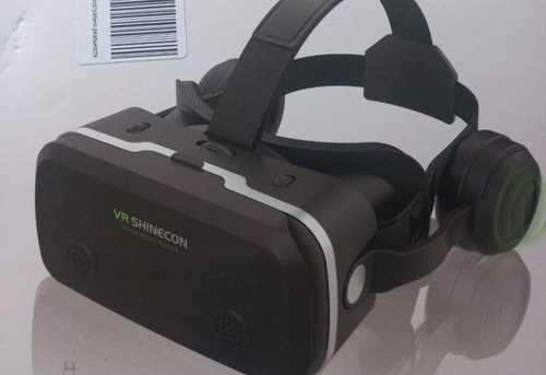 Очки виртуальной реальности с джойстиками