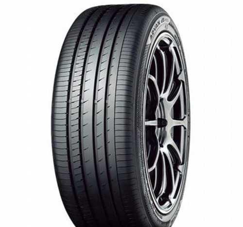 Yokohama Advan dB v553 215/45 R17 91W