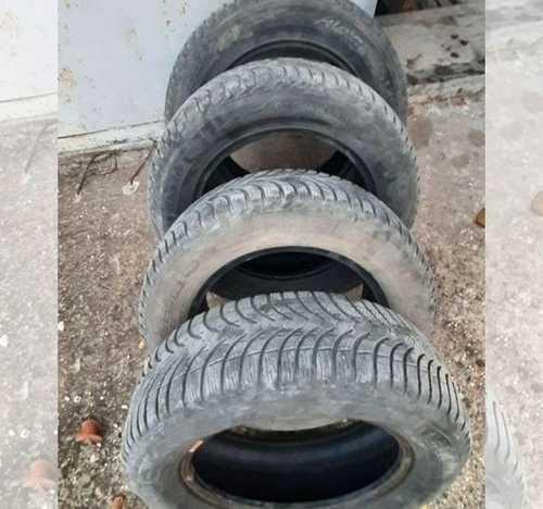 Michelin Alpin 5/9 R8 27K