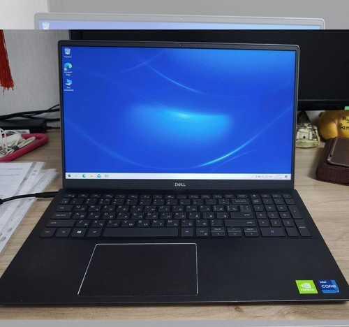 Ноутбук Dell Vostro 5502 Core i7 1165G7