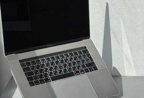 Apple MacBook Pro 15 2016 touch bar