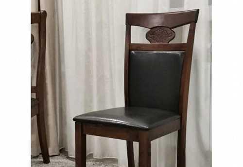 Деревянные стулья кухонные