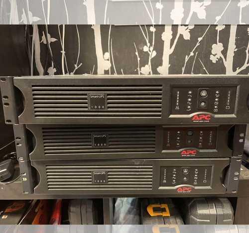 Ибп APC SMART ups 1000