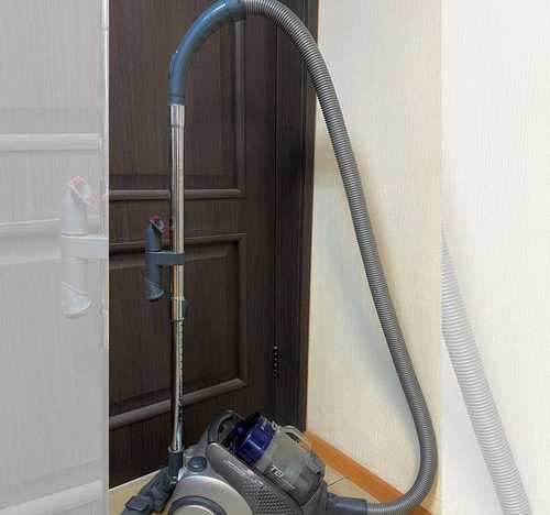 Пылесос Electrolux ZT3530