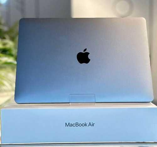 Macbook Air 13 M1 8/256 Gb