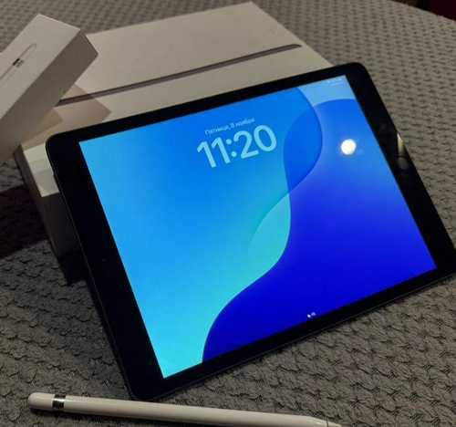 Apple iPad 7   Apple Pencil 1