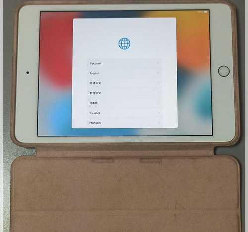 Планшет apple iPad mini 4 wifi