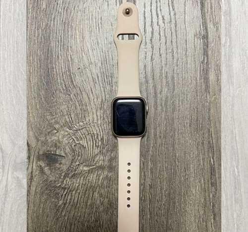 Часы apple watch 4 40 mm