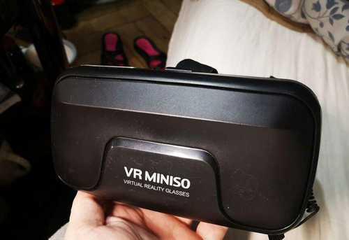 Шлем виртуальной реальности для смартфона