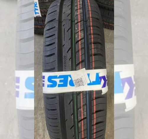 Viatti Strada Asimmetrico V-130 215/60 R16 95V