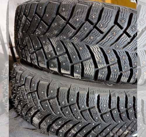 Michelin X-Ice North 4 195/60 R15