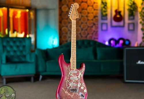 Fender LTD '68 Pink Paisley Stratocaster Relic