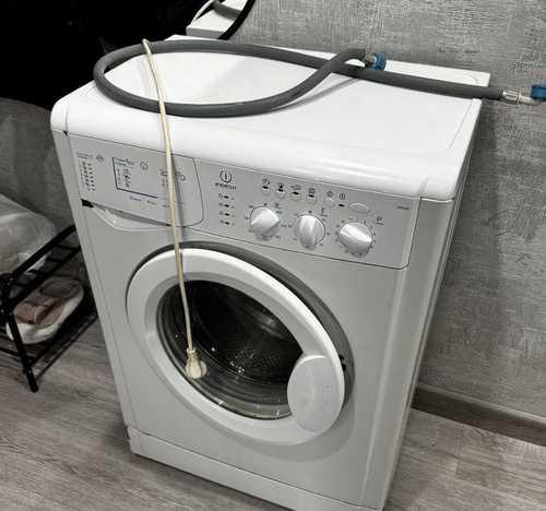 Стиральная машина indesit wisl85