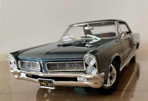 Модель автомобиля Pontiac GTO 1965 1:18 синий