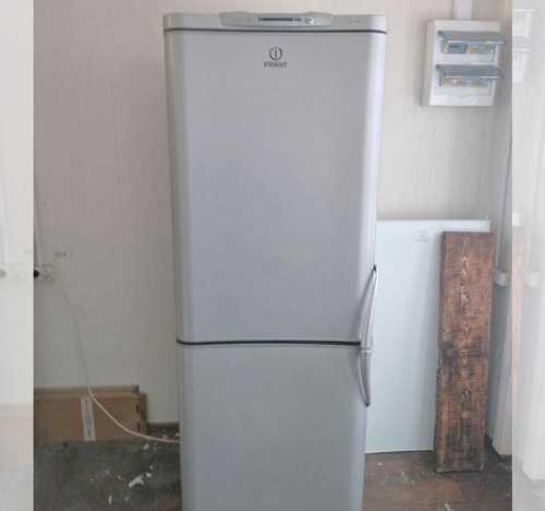 Indesit C132NFG.016 с гарантией 3 месяца