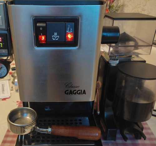 Кофеварка gaggia classic, кофемолка nsimonelli mdf