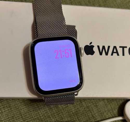 Часы apple watch se 44 мм