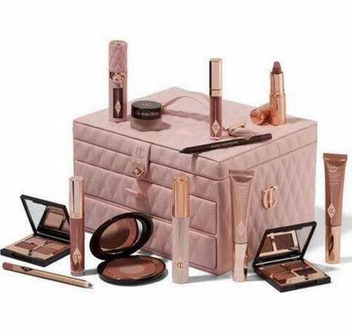 Бьюти-бокс от Charlotte Tilbury Набор косметики