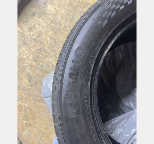 Kumho Ecsta PS71 285/50 R20 116W