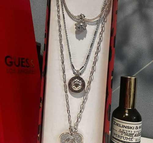 Набор от Guess серьги и подвеска
