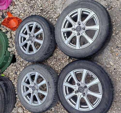 185/65 R15 Matador MP 47 Hectorra 3 Лето Литые R15 pсd:4x100 ет:46 DIA:54.1