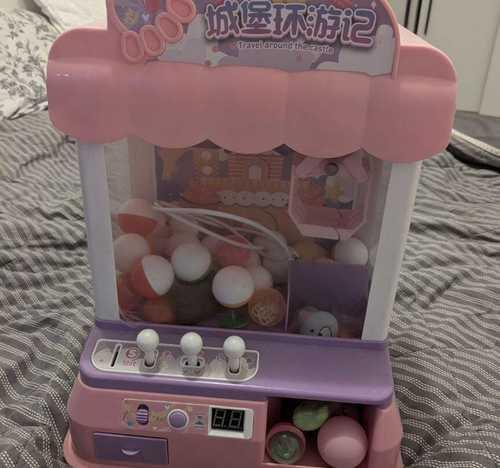 Игровой автомат с игрушками хватайка