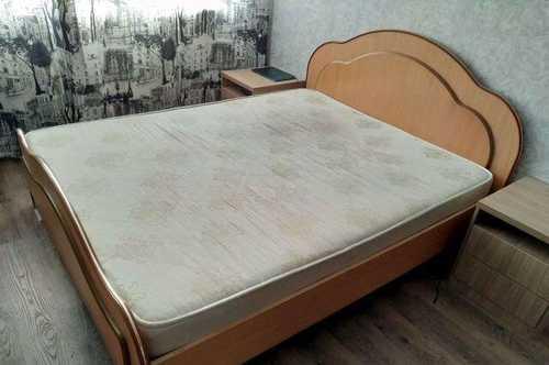 Кровать двуспальная 160х200 бу
