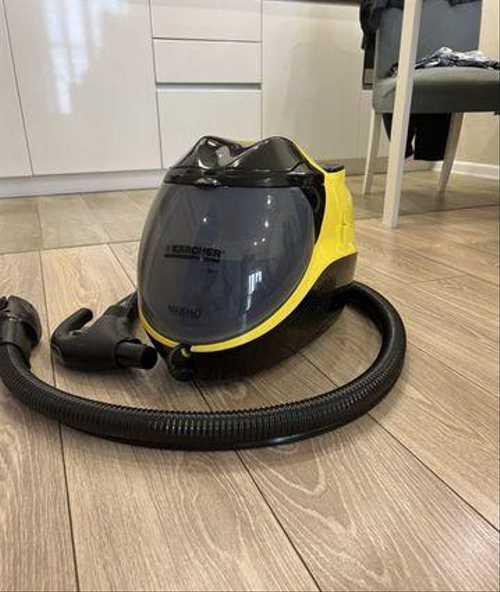 Моющий Пылесос Karcher с пароочистителем SV 7