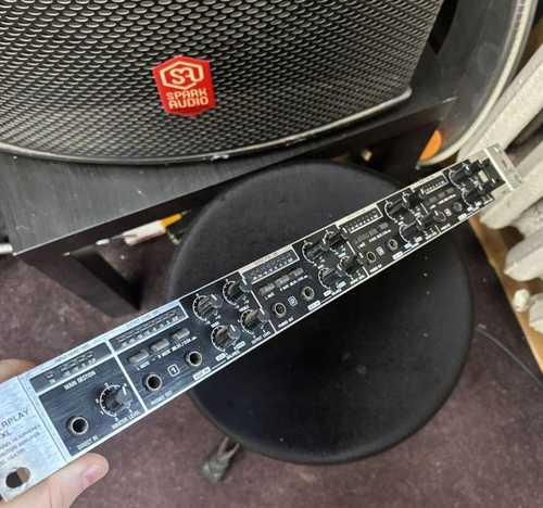 Усилитель для наушников Behringer powerplay
