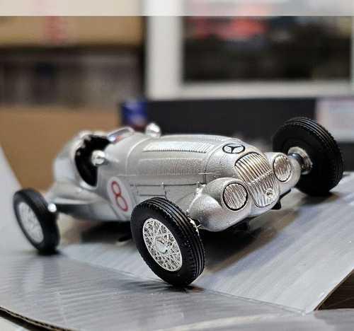 Mercedes-Benz W125 1937 Silberpfeil NewRay 1:43