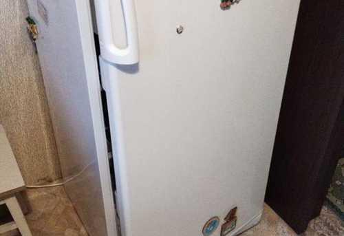 Холодильник бу stinol std 125