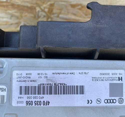 Блок управления радиоприемником Audi A6C6 3.0