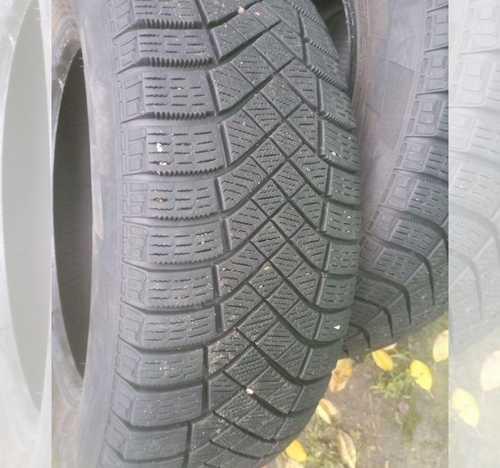 Pirelli Ice Zero 195/65 R15