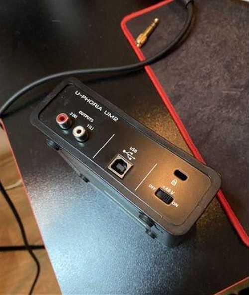 Behringer u phoria um2