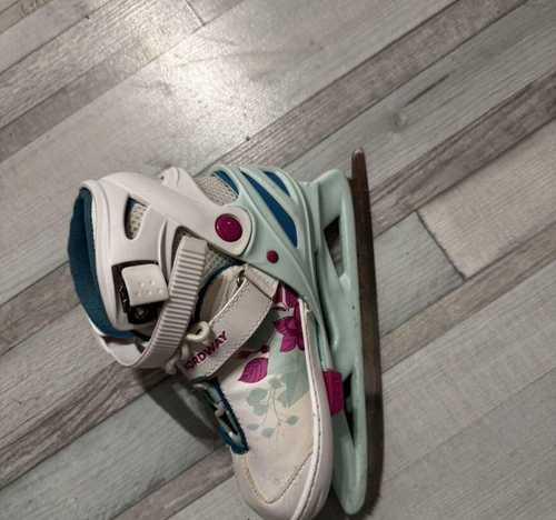 Коньки фигурные 35 размер nordwey