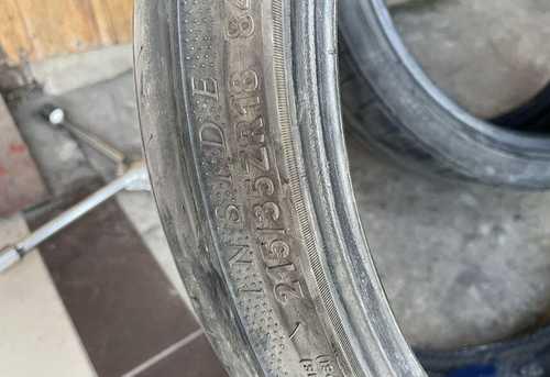 Accelera 651 215/35 R18