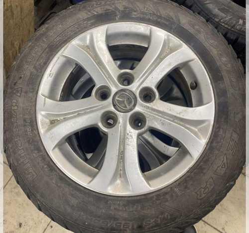 Goodyear UltraGrip Extreme 195/65 R15