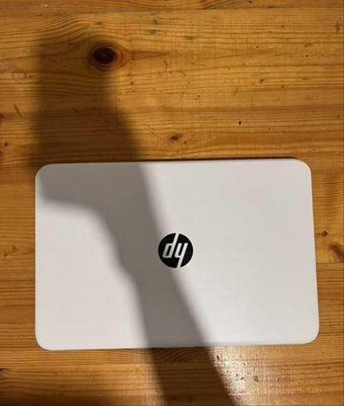 Тонкий бесшумный ноутбук HP Stream 14 белый