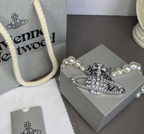 Vivienne Westwood One Row Pearl Bas Relief оригина
