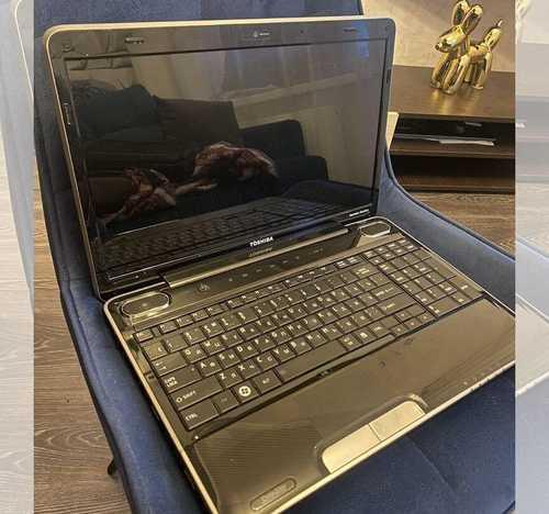 Ноутбук Toshiba satellite