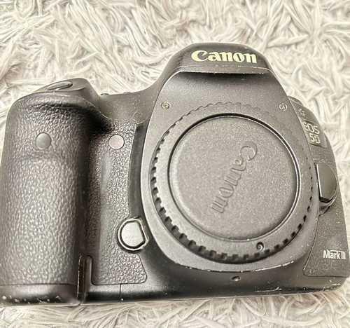 Фотоаппарат canon 5D mark iii body