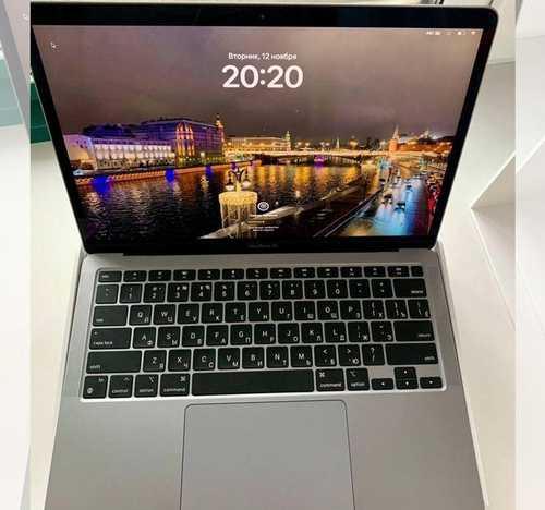 Apple macbook air 13 M1 256 gb