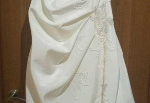Платье свадебное 44-48 размер