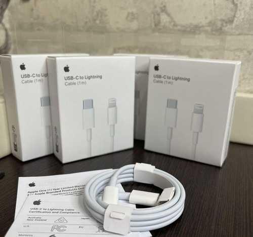 Оригинальный кабель зарядки Apple USB-C Lighting