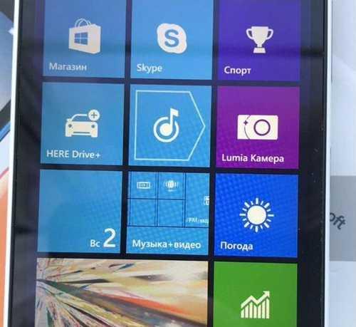Телефон Microsoft Lumia 640