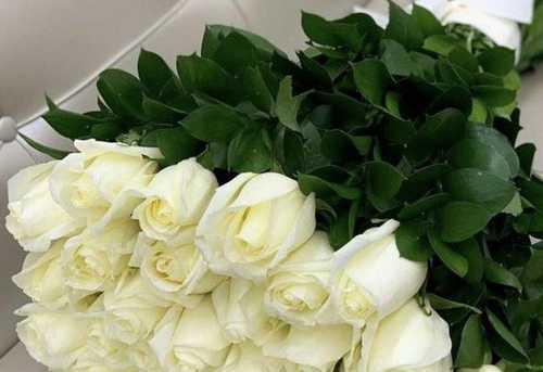Роза белая, букет из белых нежных роз