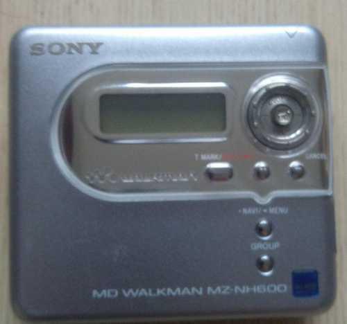 Hi-MD рекордер Sony Walkman MZ-NH600